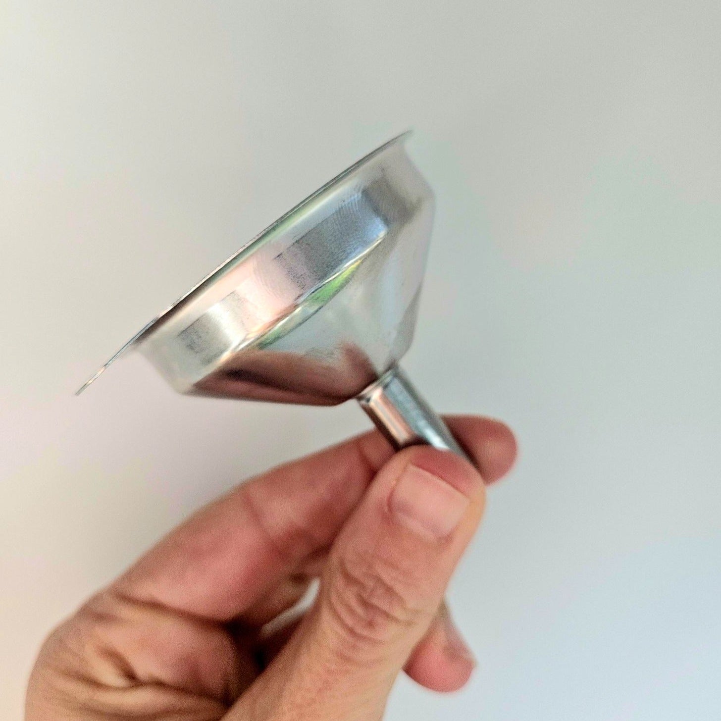 Mini Refill Funnel – Dust & Glow